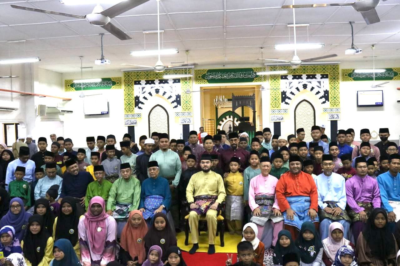 YIDE MENYANTUNI ANAK-ANAK YATIM DI NEGERI SELANGOR MELALUI MAJLIS ...