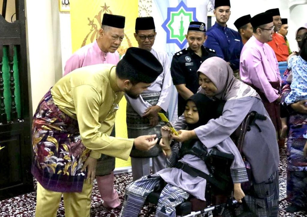 YIDE MENYANTUNI ANAK-ANAK YATIM DI NEGERI SELANGOR MELALUI MAJLIS SUMBANGAN HARI RAYA AIDILFITRI ...